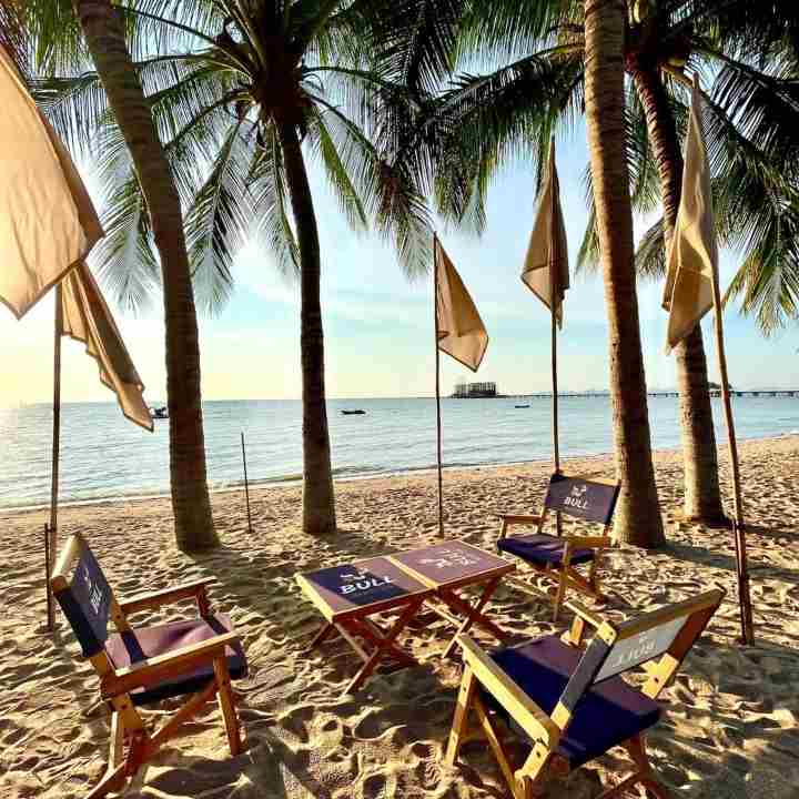 Bull Beach Club พัทยา | Dek-D.com